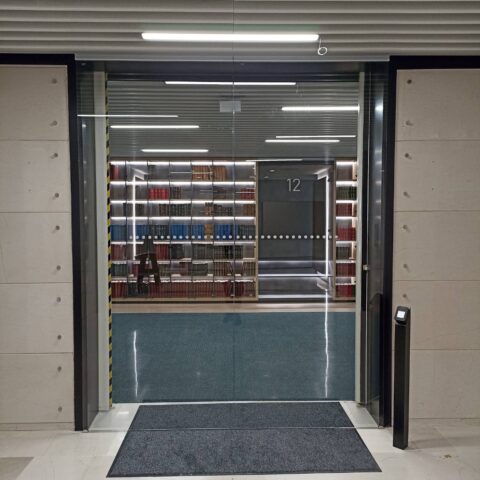 OTE Headquarters - Glass-Inox